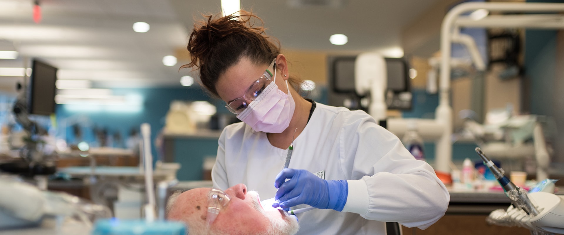 Exploring the Interdisciplinary Field of Applied Sciences in Dentistry
